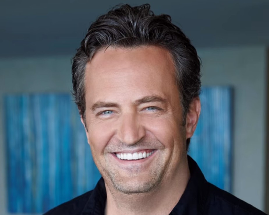 Livro de memórias do ator Matthew Perry, o Chandler de 'Friends', será ...