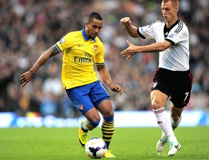 Arsenal se recupera de derrota na estreia e vence a primeira no Inglês ...