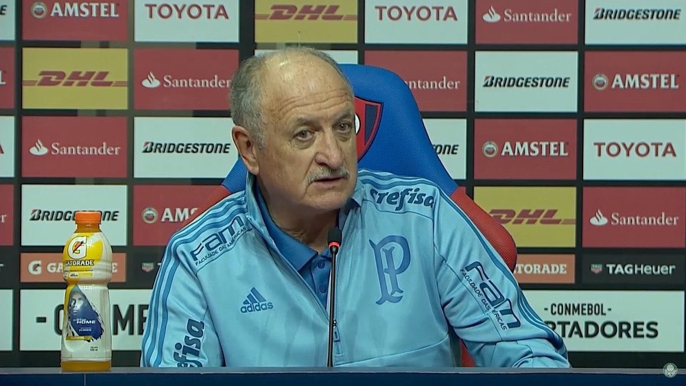 Meme com Felipão que círcula na internet é fake