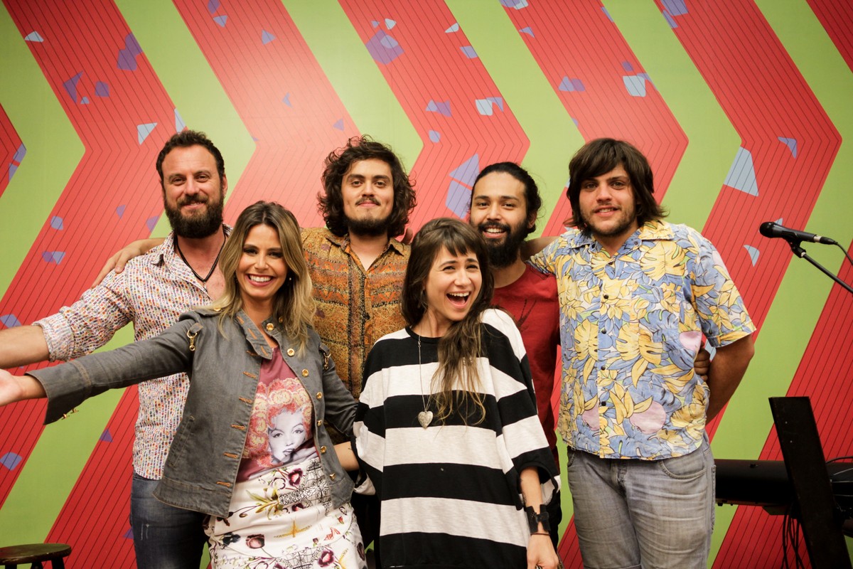 Neste Sábado 24 A Banda Mais Bonita Da Cidade Vem Lançar Seu Novo Cd No Palco Do Estúdio C