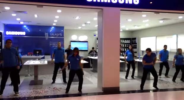 De 'Ziriguidum' a Pitbull: funcionários fazem coreografia em ...