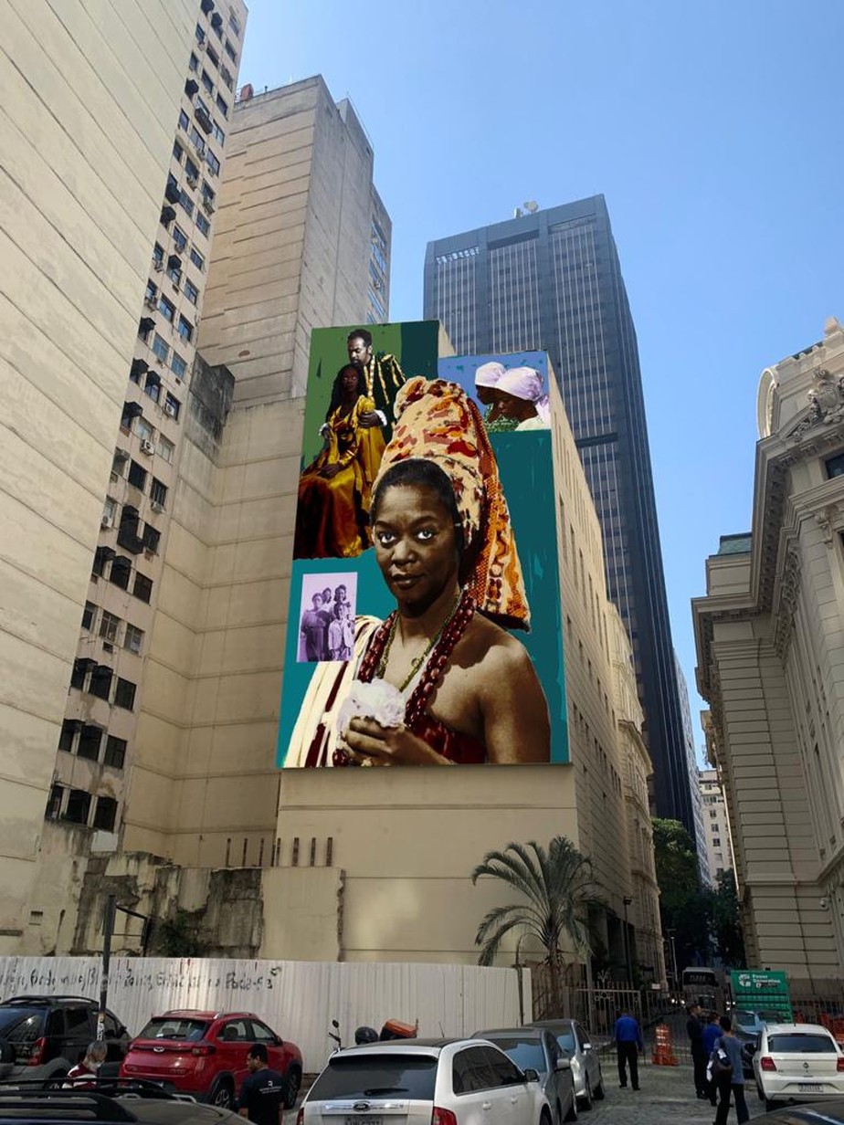 Parede do anexo do Teatro Municipal do Rio presta homenagem a Ruth de Souza