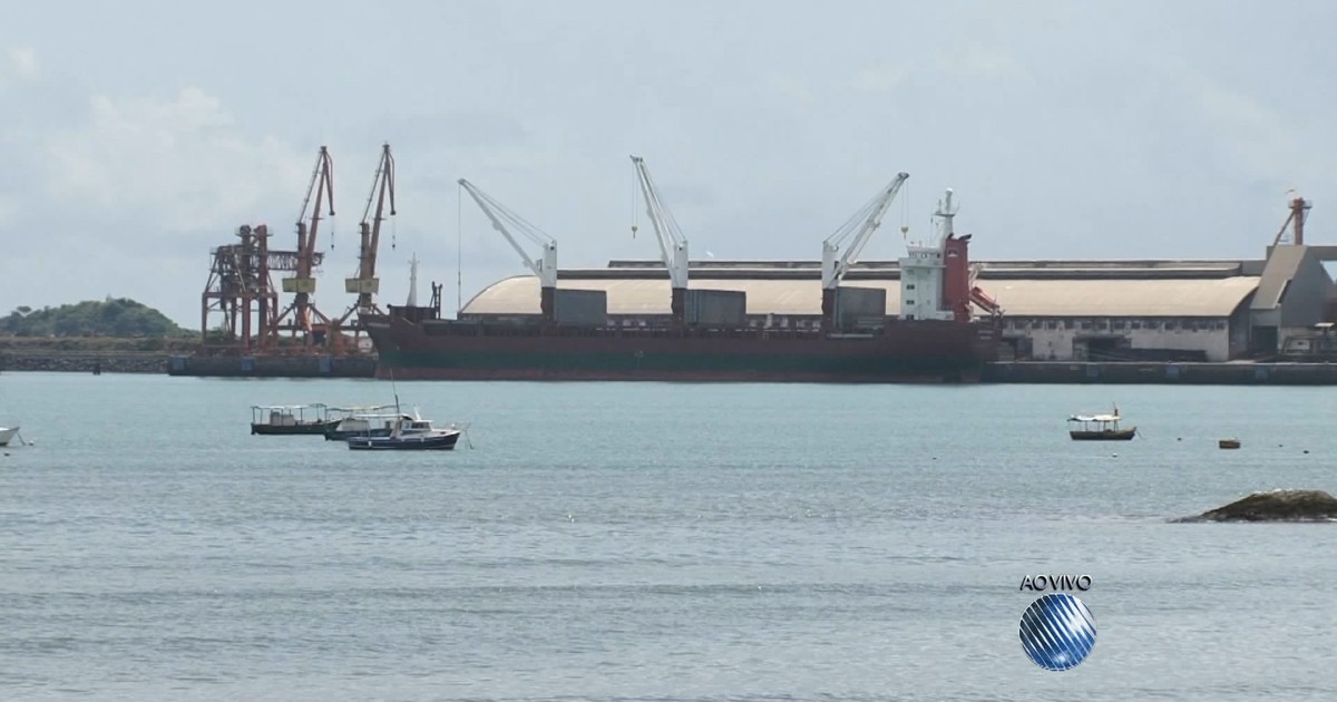 G1 - Porto de Ilhéus volta a exportar cacau em larga escala após 20 ...