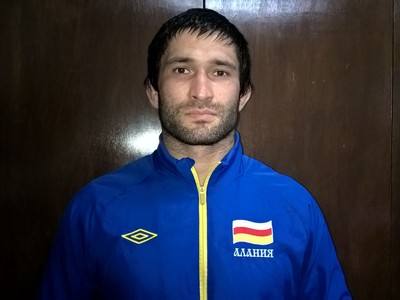 Ex-atleta olímpico tenta um lugar ao sol em edição de estreia do 1º Round