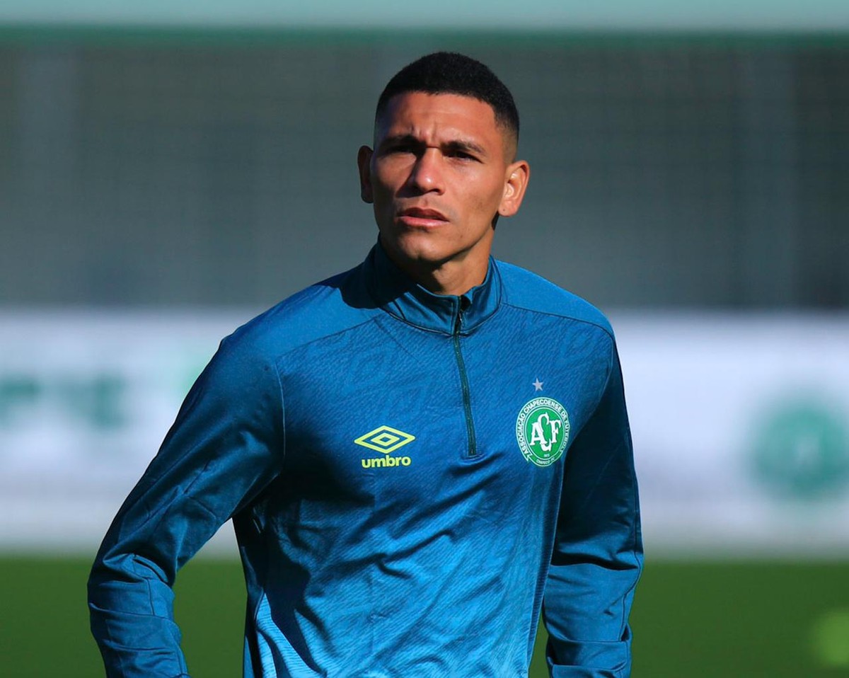 Léo Gomes elogia o começo de trabalho de Pintado na Chape: "Está ...