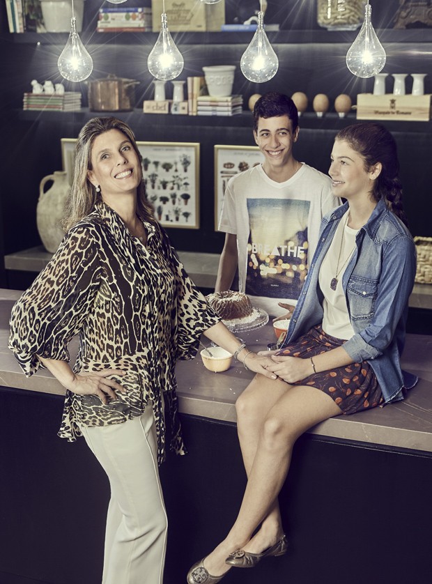 Daslu lança campanha com mamães fotografadas em momentos da vida real ...