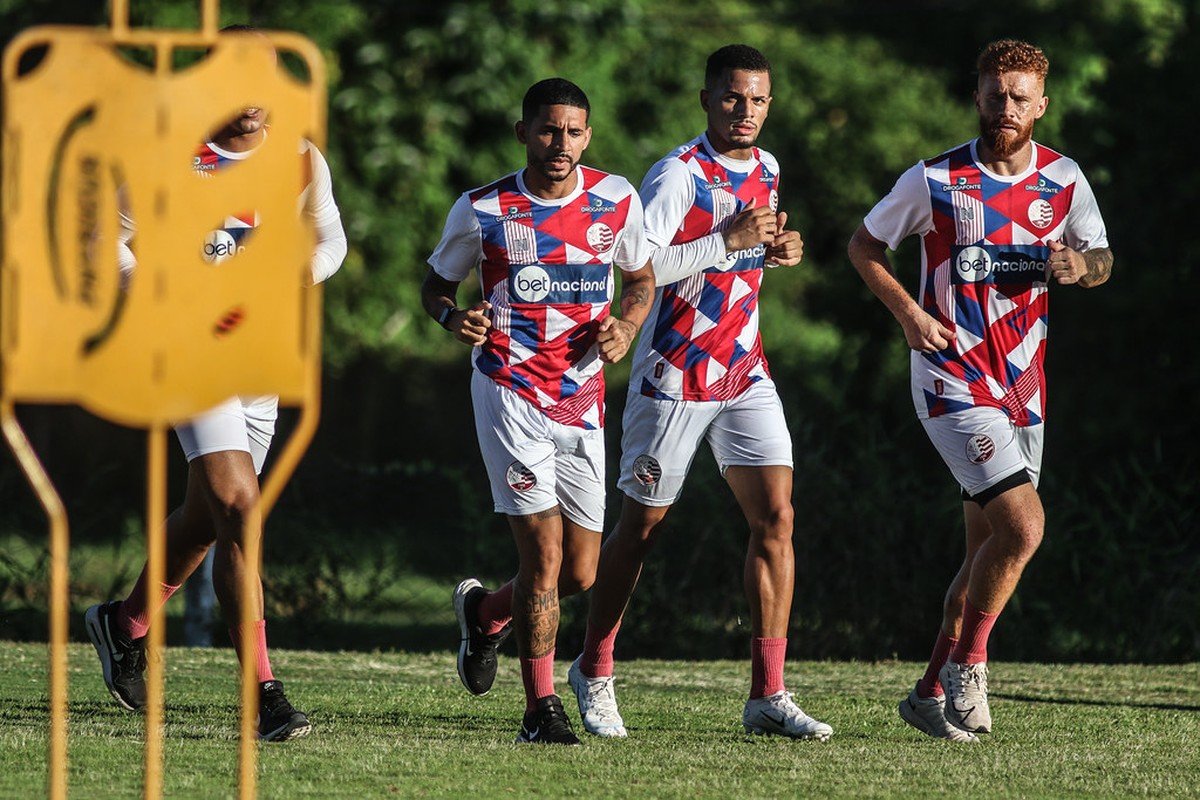 Náutico encerra preparação para jogo contra Salgueiro com retorno de ...