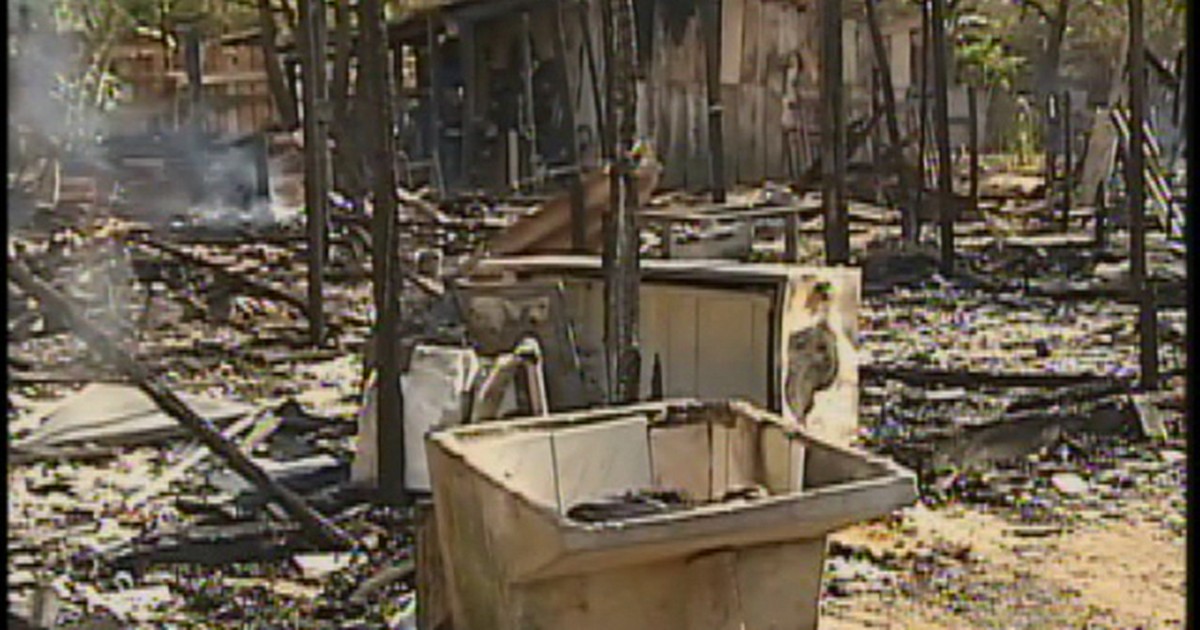 G1 - Incêndio atinge barracos na favela do Jardim Europa em Bauru ...