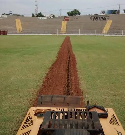 Sem tempo para obras, Capivariano acerta gramado de arena para 2016