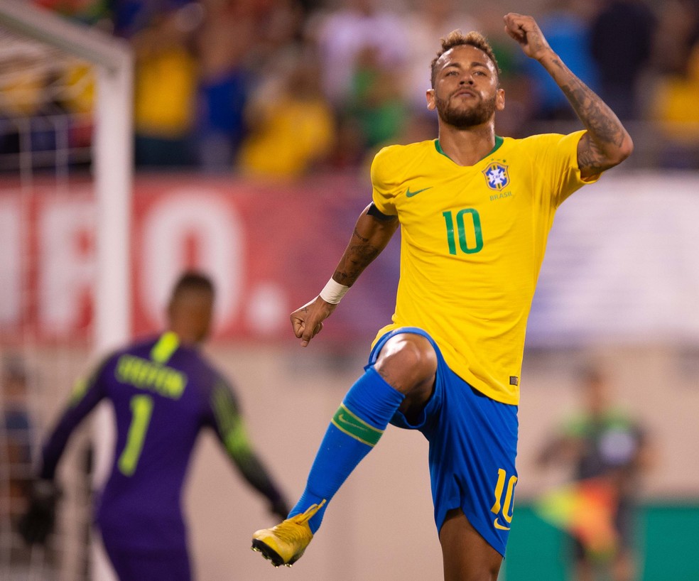 Aos 26 Anos Neymar Iguala Número De Partidas Oficiais De Pelé Pela