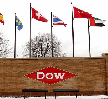 Dow Chemical tem lucro de US$ 2,42 bilhões no 2º tri de 2013 - Época ...