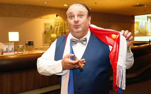 Eric Jacquin é vítima de furto por falsa babá - Quem | QUEM News