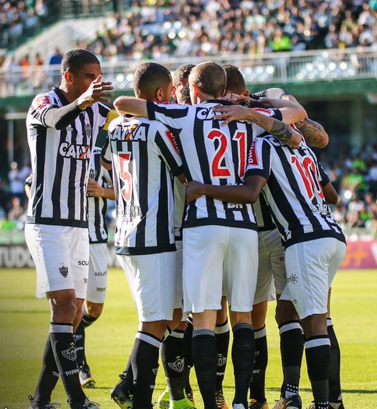 Atuações: Rafael Carioca "ressurge" no Galo, e Fábio Santos tem boa ...