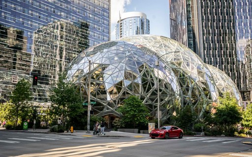 Amazon abre centro para amenizar calor das pessoas na sede da empresa ...