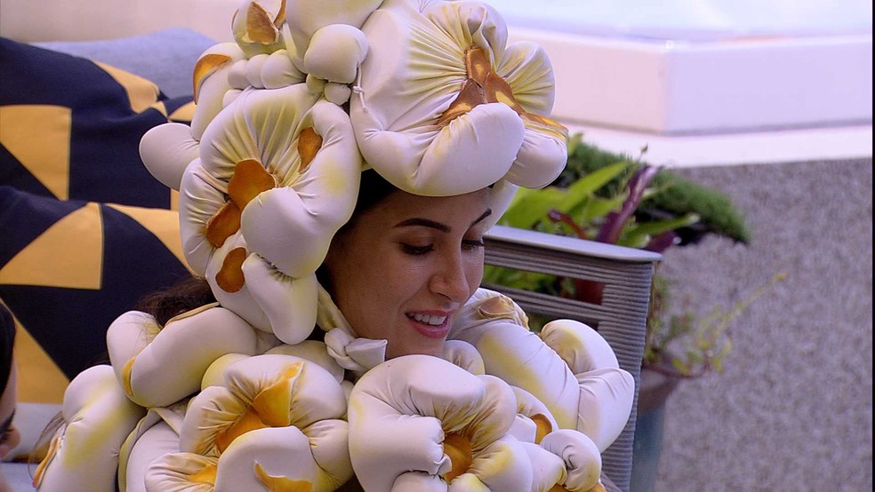 Bianca conta para Manu: 'Eu jurava que seria difícil conviver com você ...