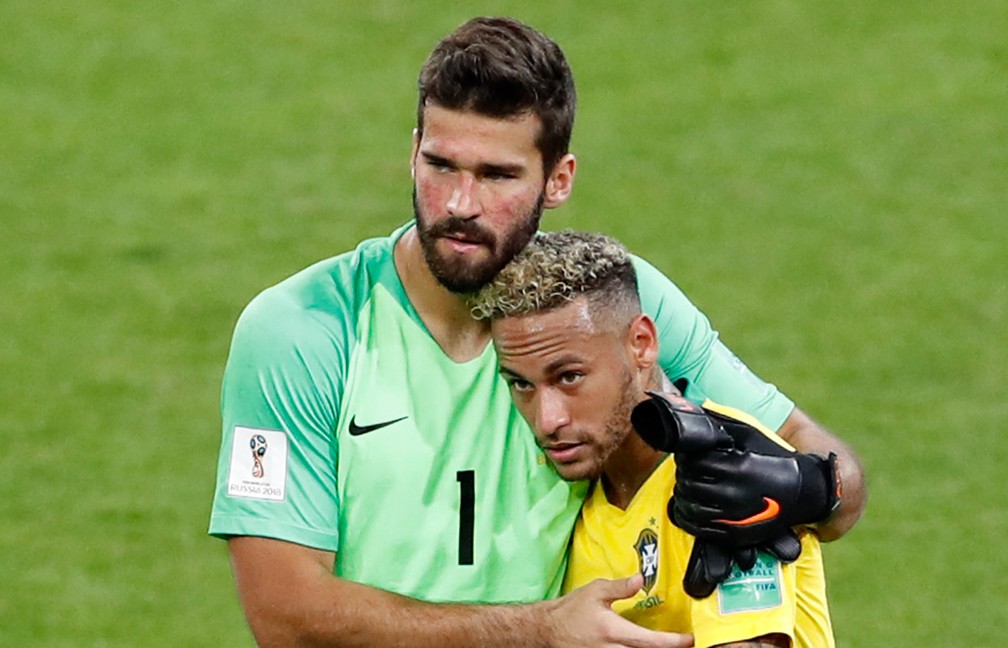 Rosácea ou acne? Entenda o que pode estar causando marcas no rosto do ...