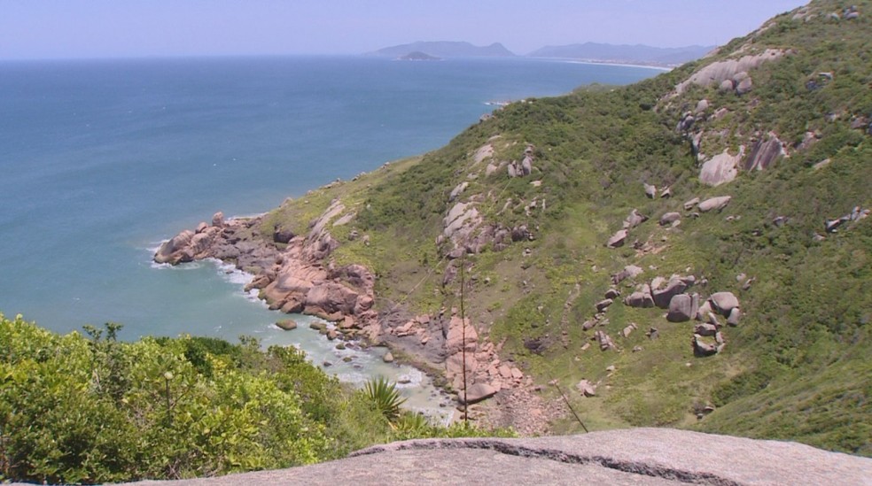 Leste da Ilha em Florianópolis esconde trilhas e até praia secreta ...