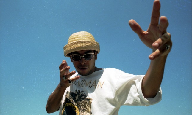 'Vamos embora que o mundo arrodeou': Um papo com Chico Science, que ...