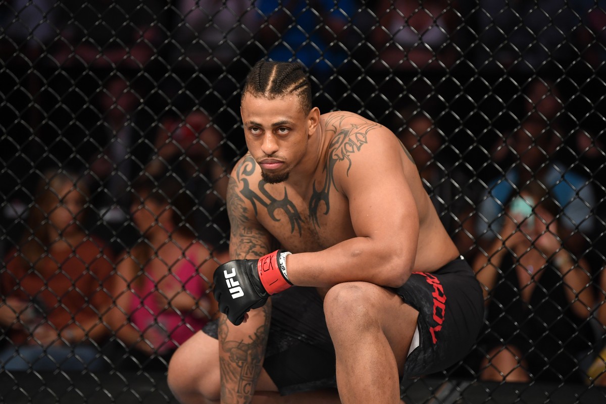 Curtinhas: Greg Hardy não poderá usar inalador durante combate no UFC ...