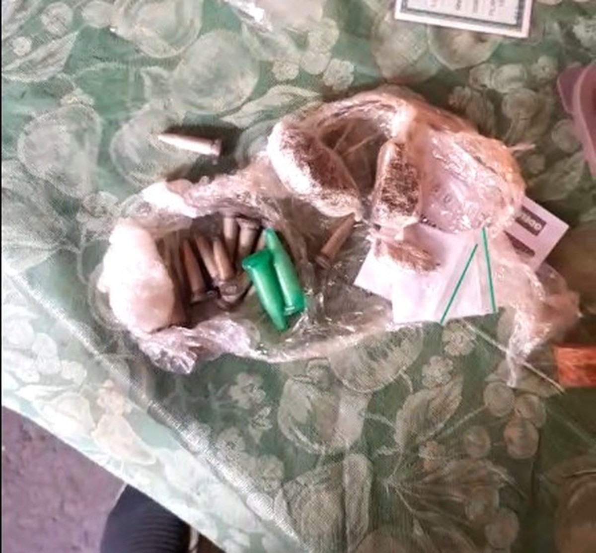 Jovem é preso com drogas escondidas em caixa de sapatos em Uberlândia ...