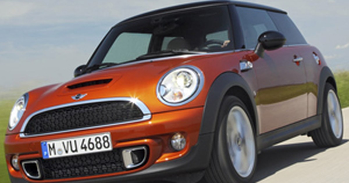 Auto Esporte - BMW divulga imagens do MINI Cooper 2011