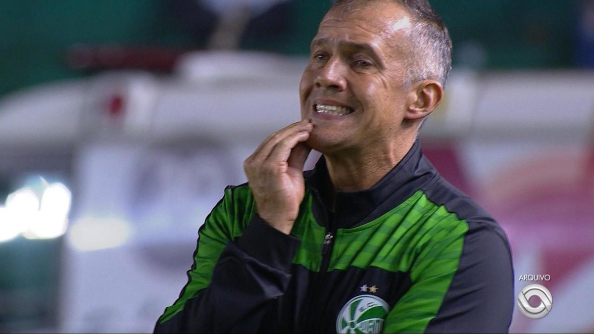 William Matheus diz que Juventude vai manter postura ofensiva mesmo com ...