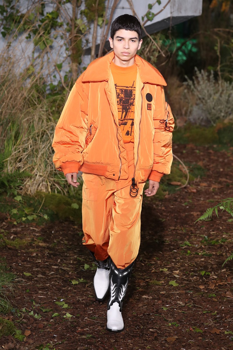 Off-White | Inverno 2019 masculino | Paris | Desfiles | Vogue