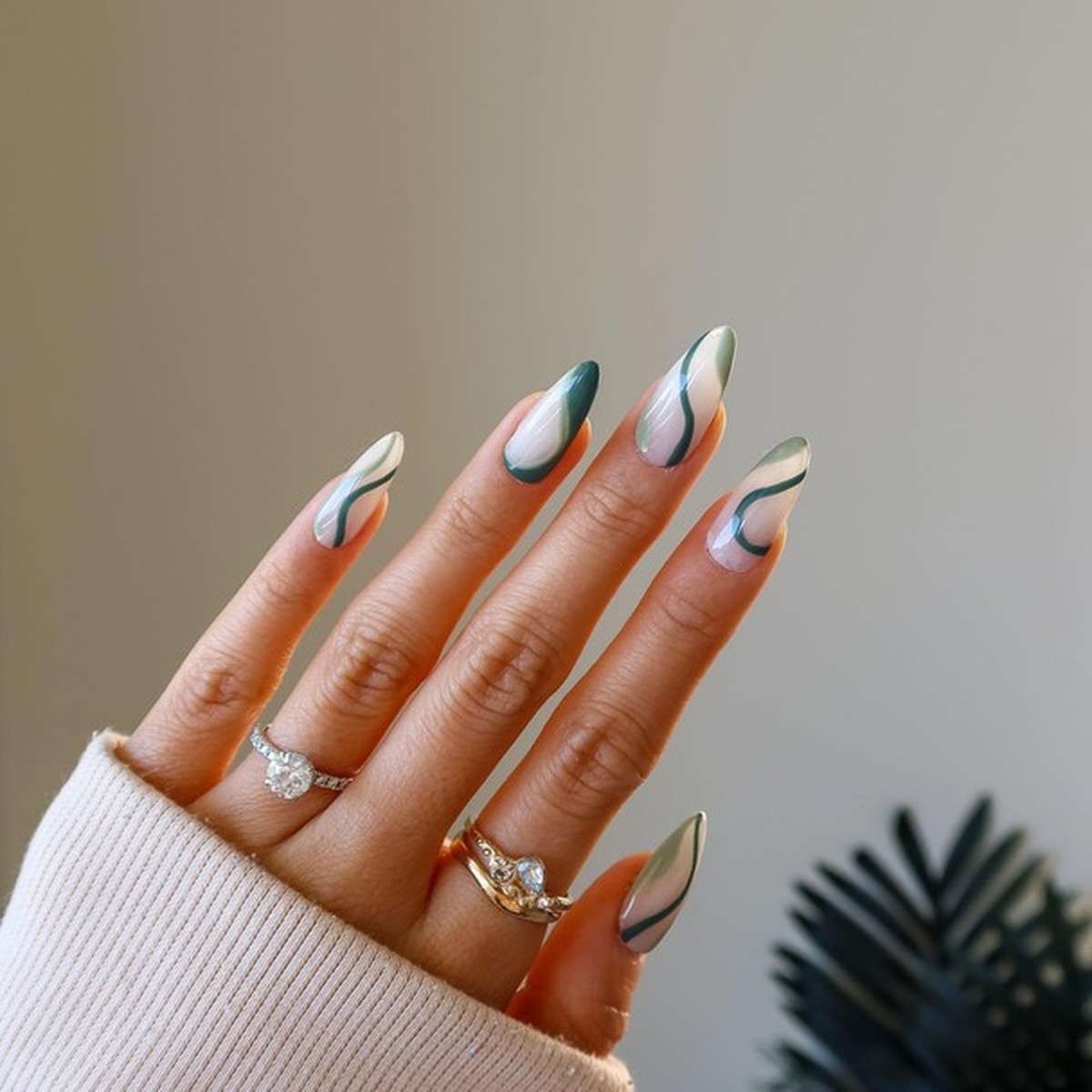 Nail art ondulada é perfeita para iniciantes | Unhas | Glamour