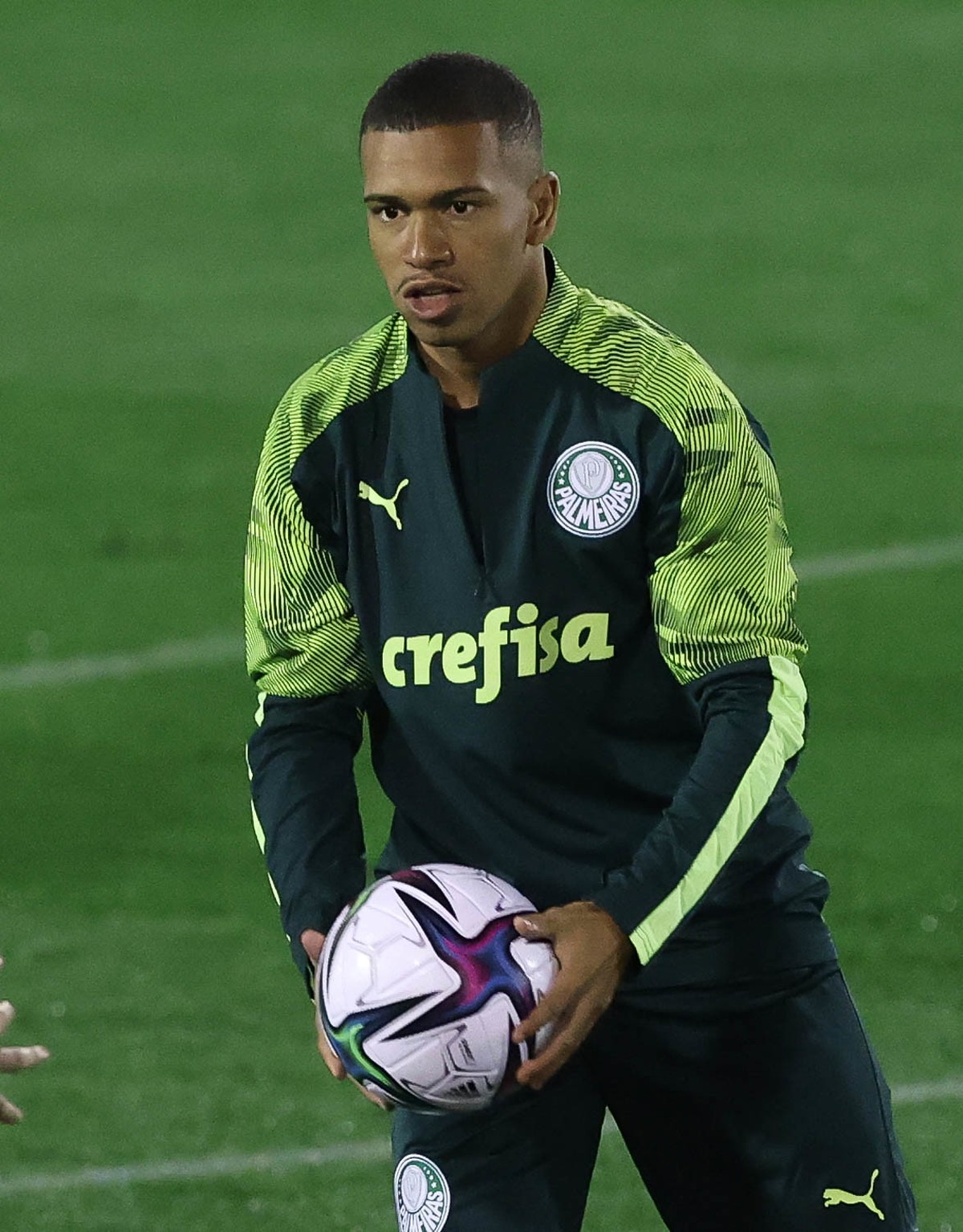 Quem é Esteves? Conheça o novo inscrito do Palmeiras no Mundial ...