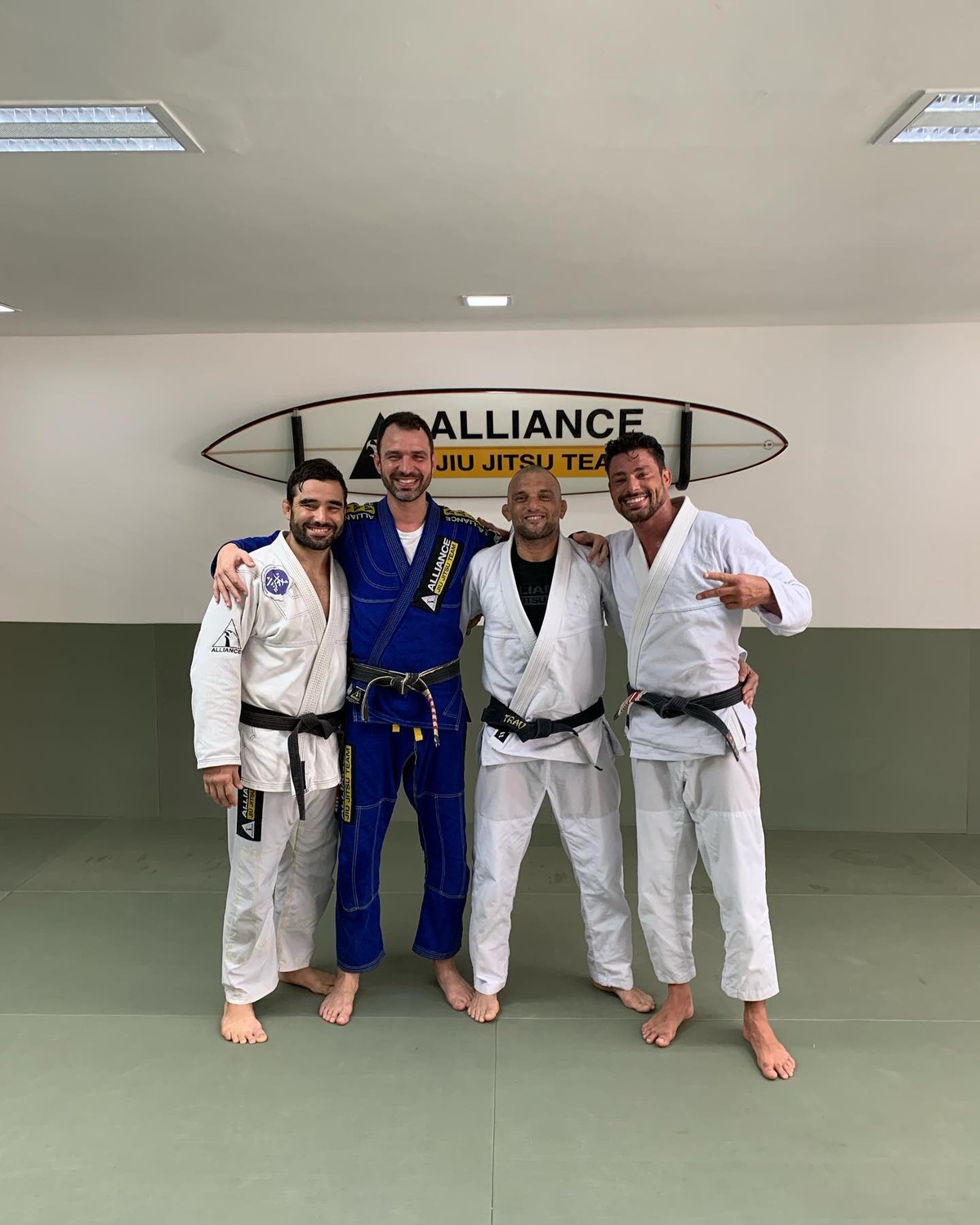 Cauã Reymond treina jiu-jitsu e declara: 'meu amor pelo esporte não ...