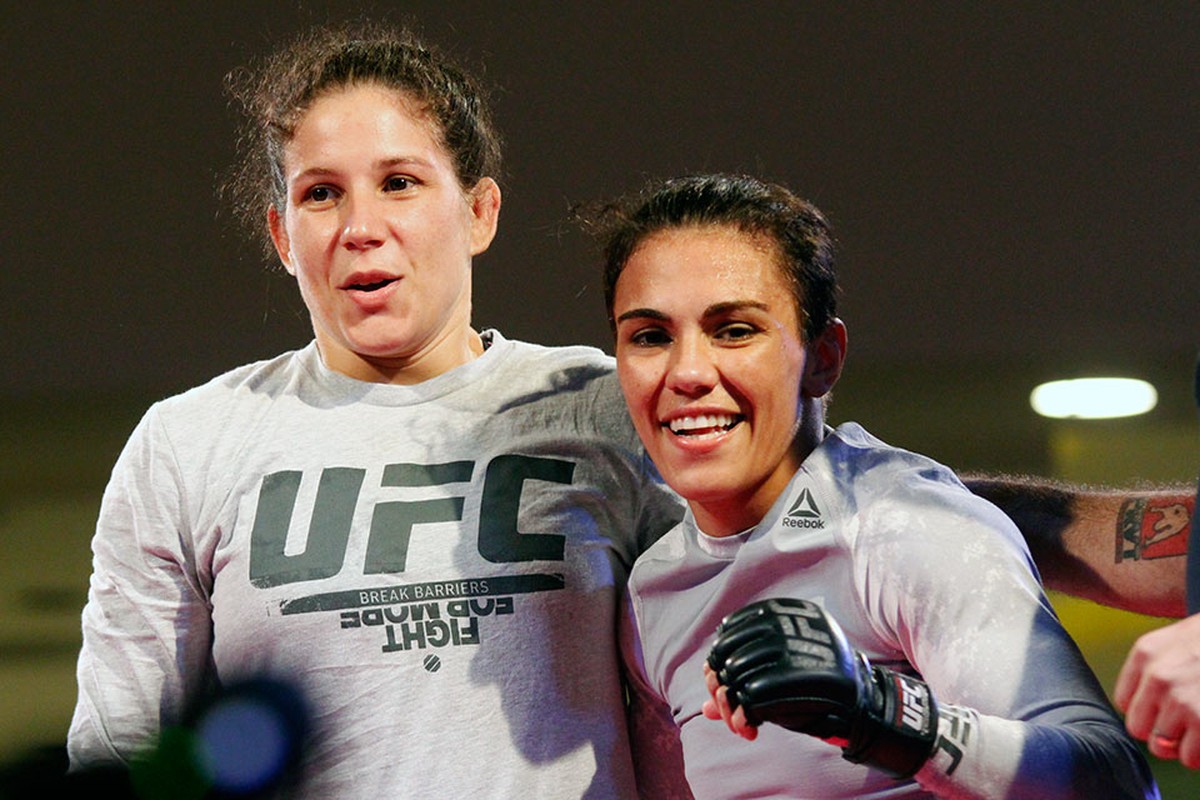 Após pagar multa, Karol Rosa é liberada por evento chinês e assina com ...