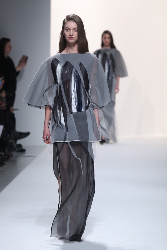 Chalayan | Paris | Inverno 2015 | Desfiles | vogue