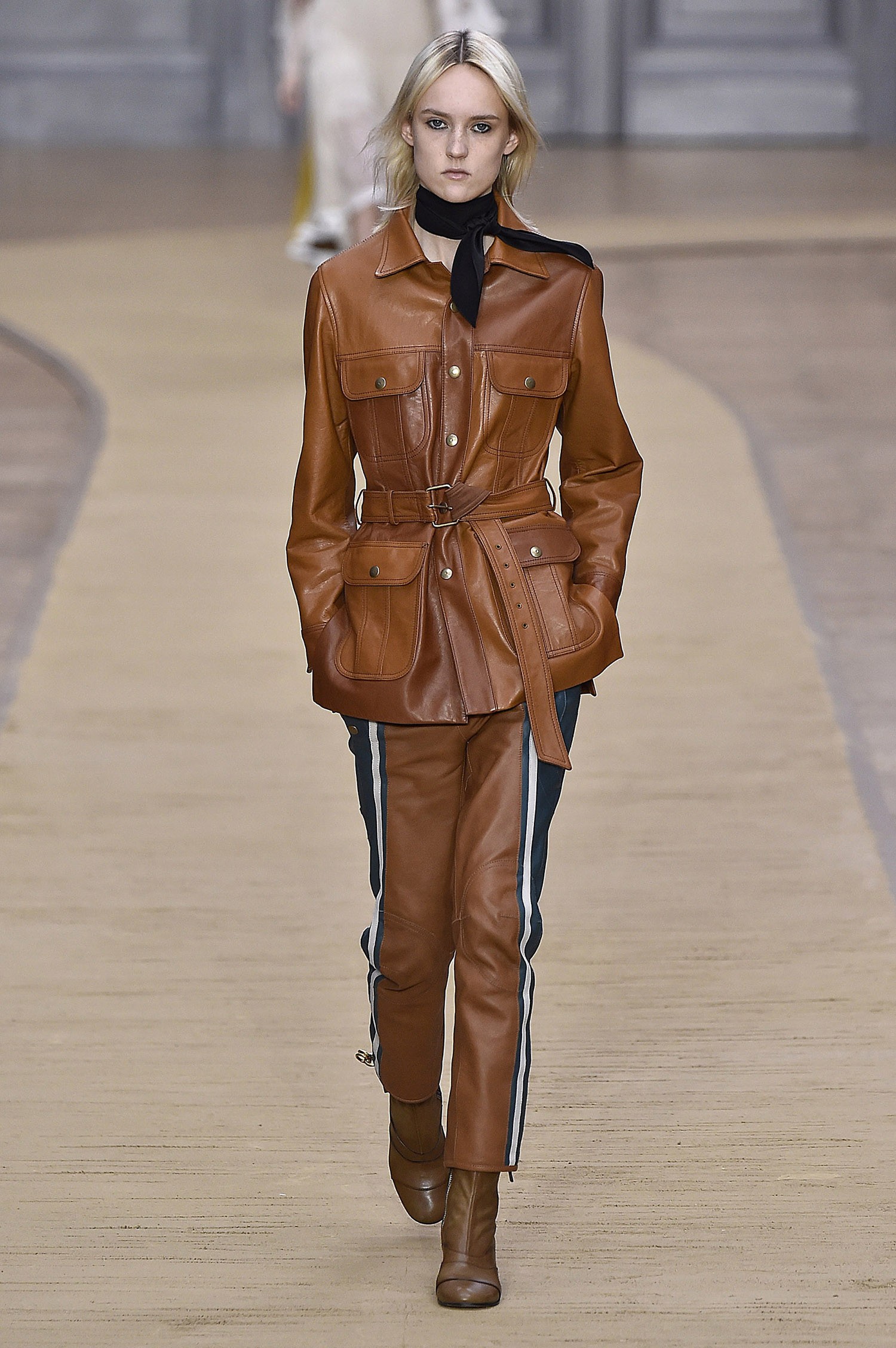 Rainha do boho contemporâneo, Chloé traz inverno 2017 esperto e ...