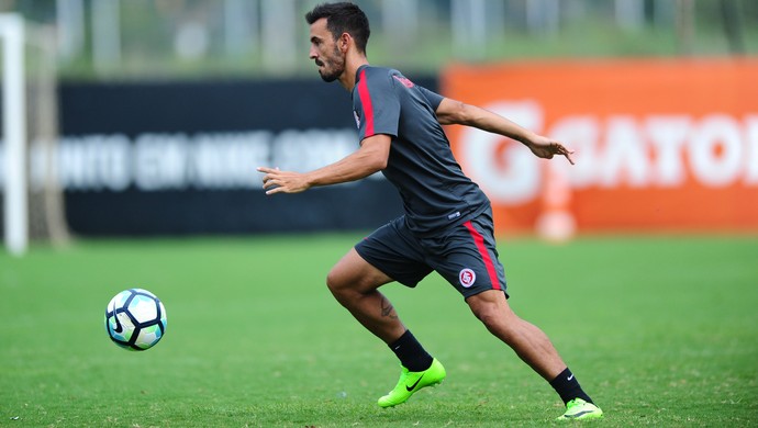 Inter amplia reformulação do elenco e contrata mais de um time para 2017