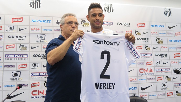 Werley revê Enderson e minimiza desentendimento com técnico