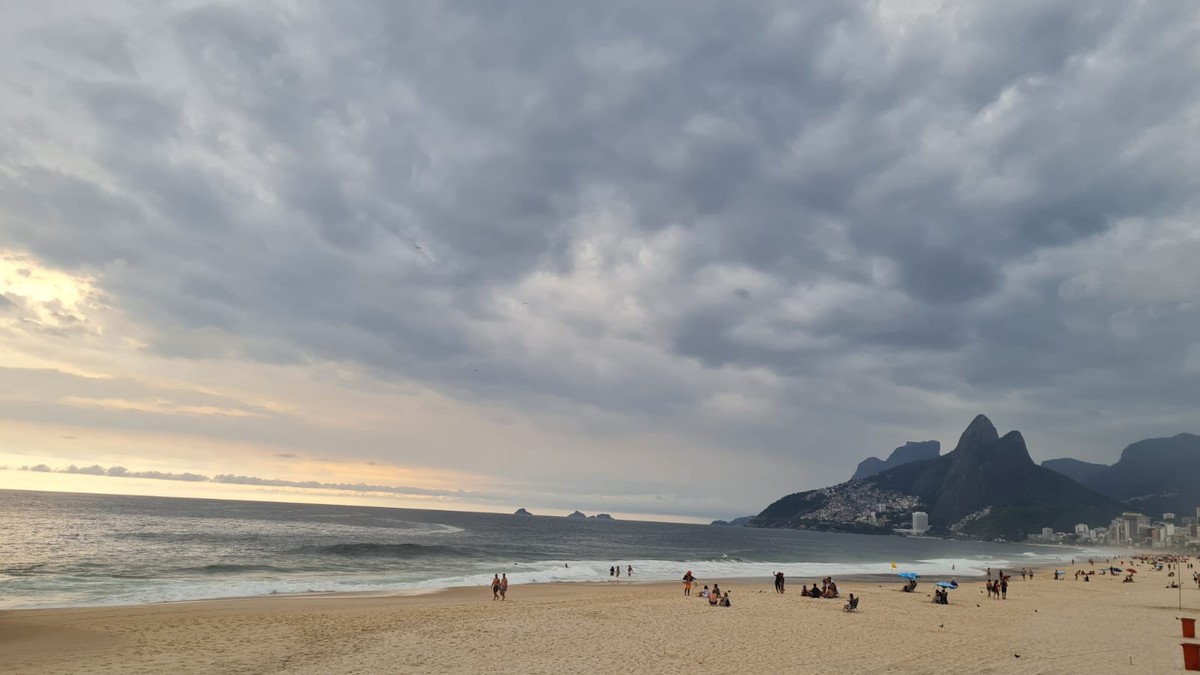 Rio registra chuva forte em áreas da cidade nesta quarta; previsão ...