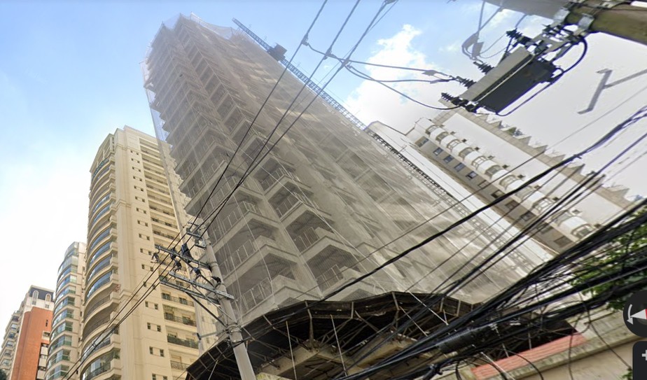 Prédio de luxo com até nove vagas de garagem causa polêmica em SP ...