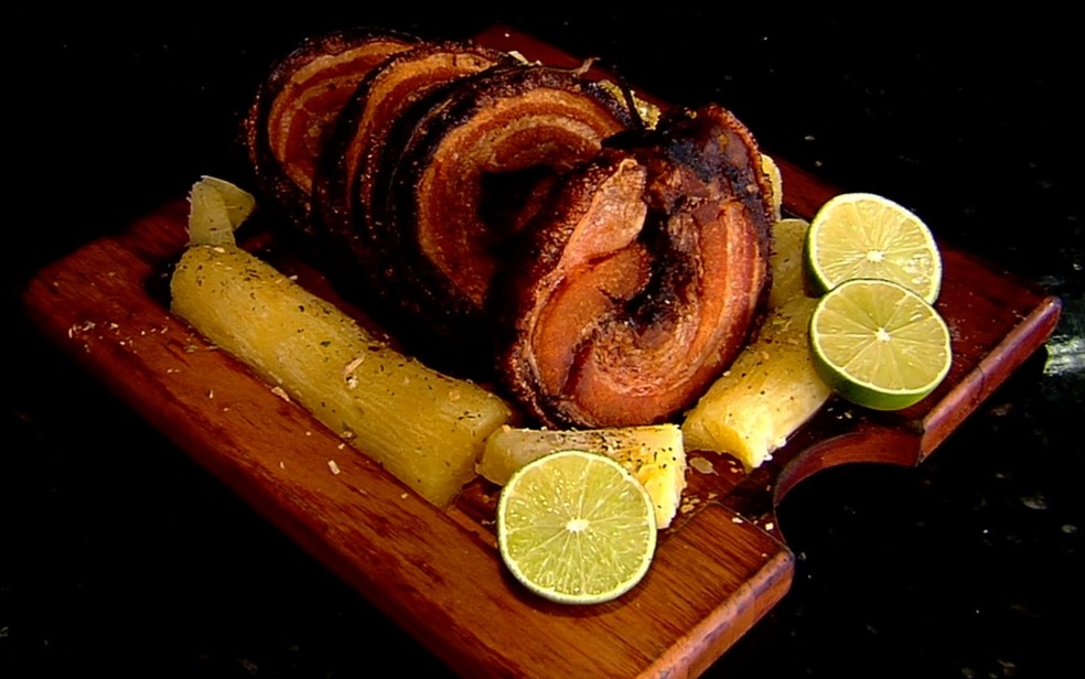 Chef ensina receita de panceta de porco que aprendeu a fazer nos ...