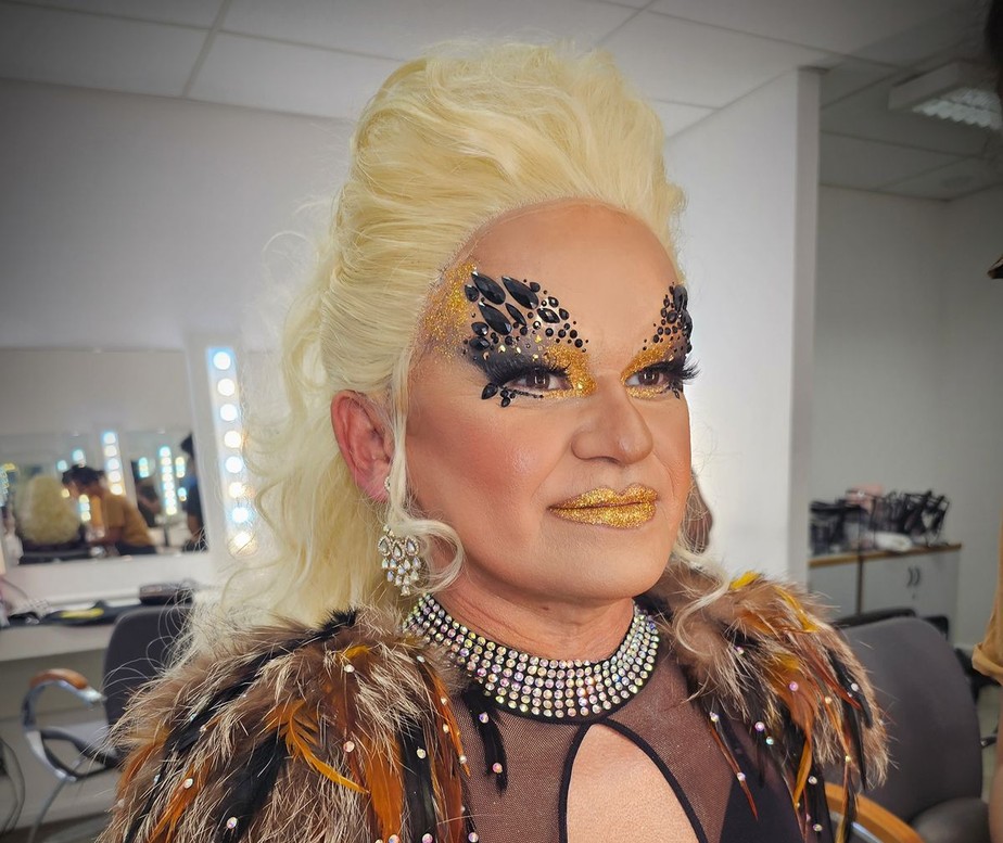 Reconhece o ator? Em 'Travessia', drag queen Lucia Del Mar surge ...