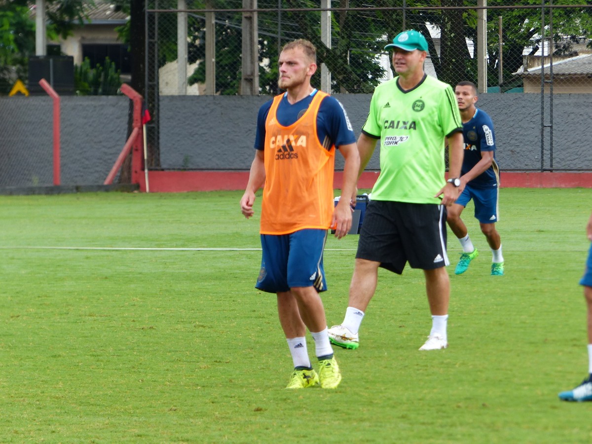 Júlio Rusch confia na nova geração e joga "até no gol" para ganhar ...