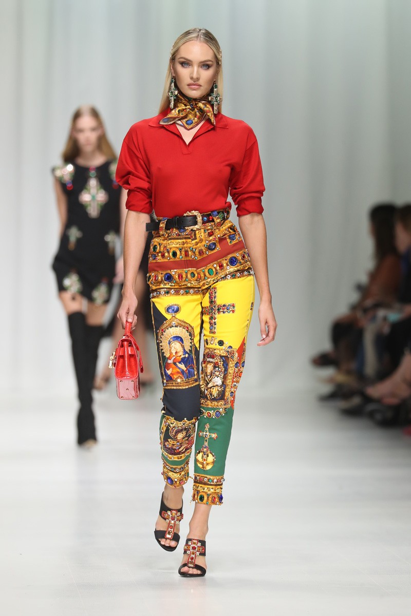 Tribute Collection: edição Limitada de camisetas Versace chega ao ...