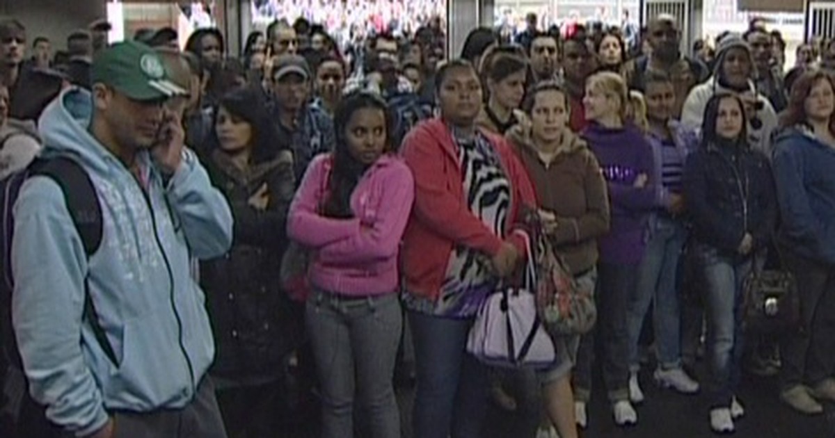 G1 - CPTM e sindicalistas se reúnem para discutir greve de trens em SP ...
