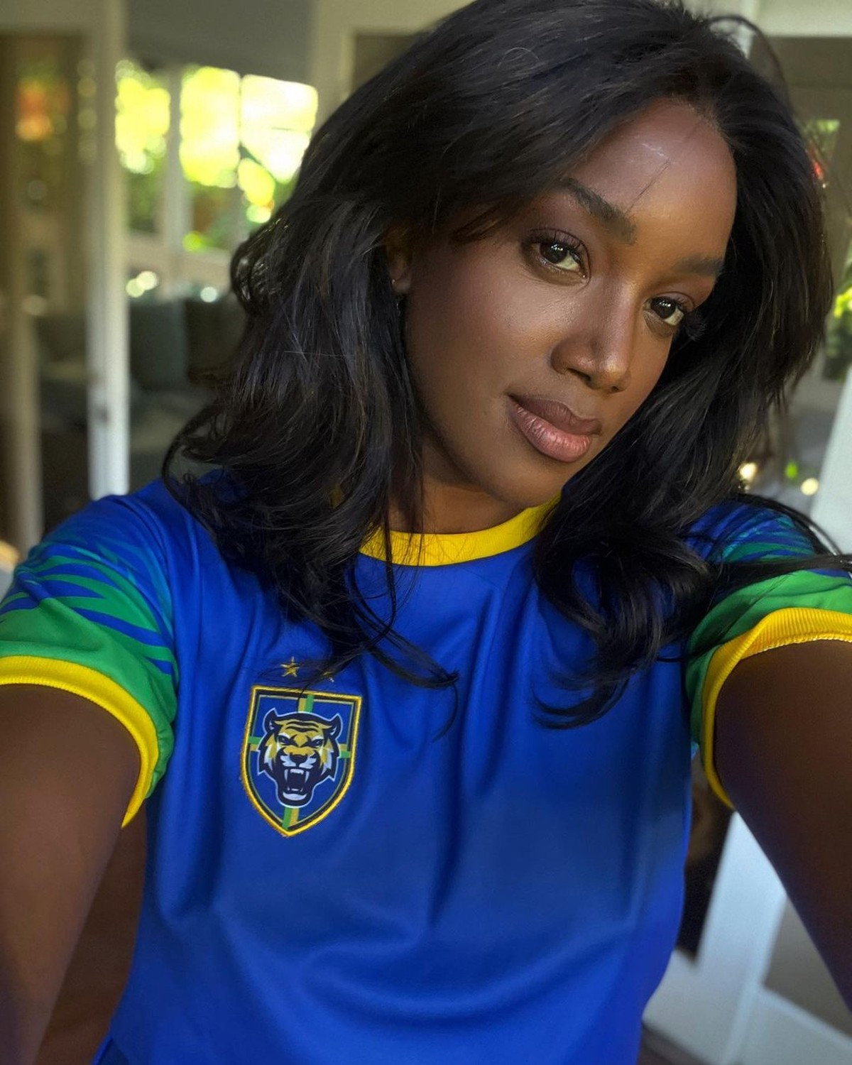 IZA faz reflexão no Dia da Consciência Negra e abertura da Copa sobre ...
