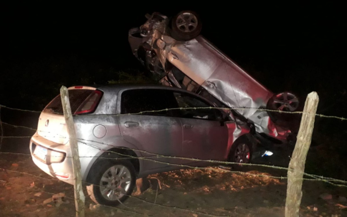 Homem morre após batida entre dois veículos na rodovia SE-459 em Lagarto | Sergipe | G1