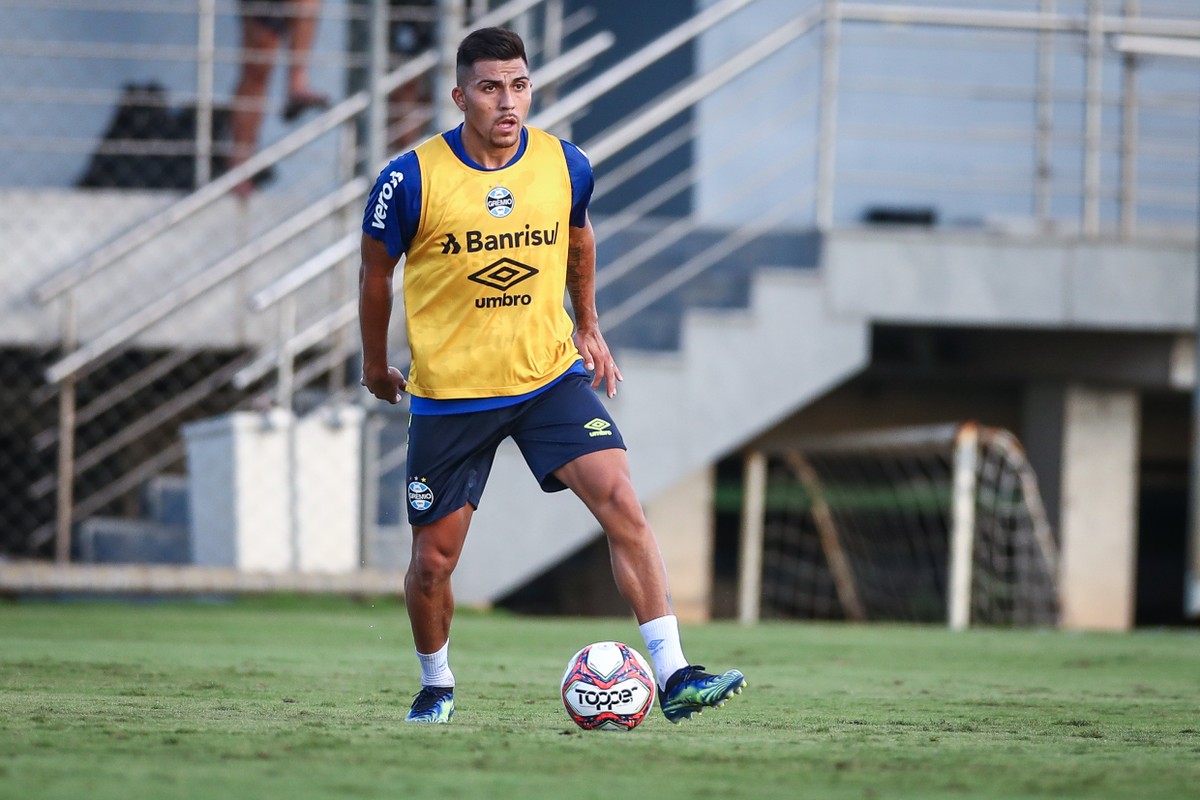 Pinares fala em "motivação extra" para primeiro Gre-Nal como titular do ...