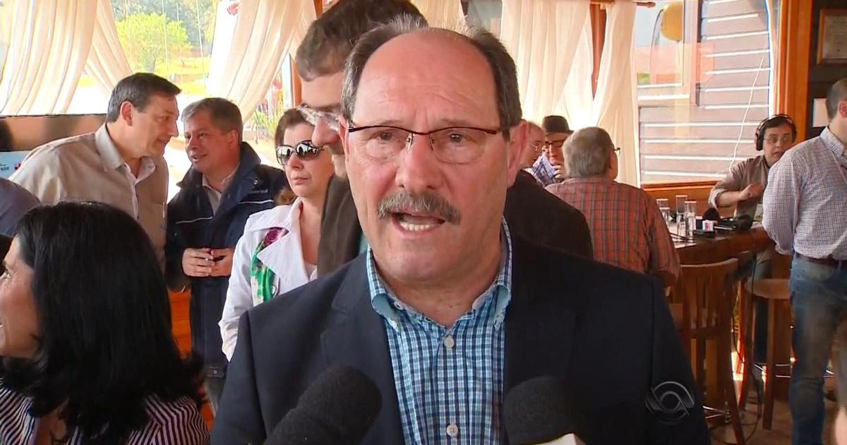 G1 - Servidores estaduais do RS receberão R$ 600 de salário na segunda ...