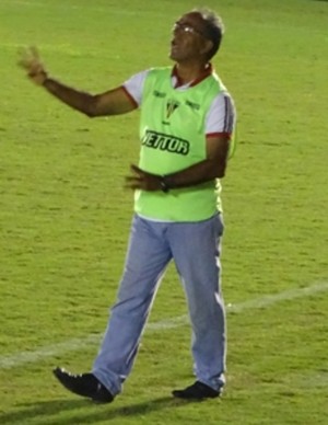 Wantuil joga toalha após NAC sofrer goleada: "É fechar com dignidade"