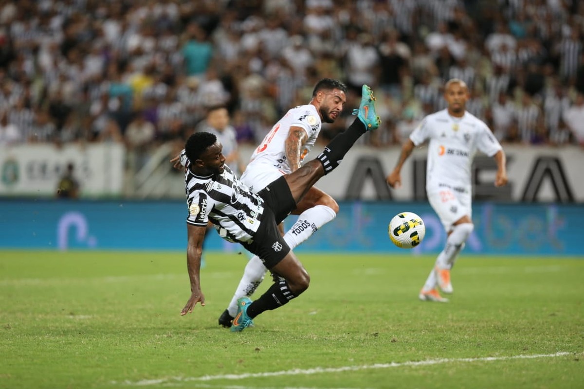 Mendoza revela emoção com apoio da torcida em Ceará x Atlético-MG ...