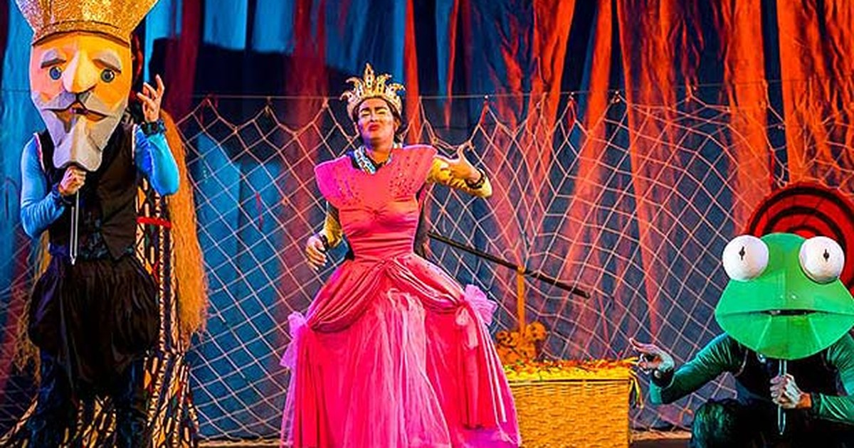 G1 - Espetáculo 'Baú de Histórias' estreia no Teatro Cuca, em Feira de ... G1 - Espetáculo 'Baú de Histórias' estreia no Teatro Cuca, em Feira de ...