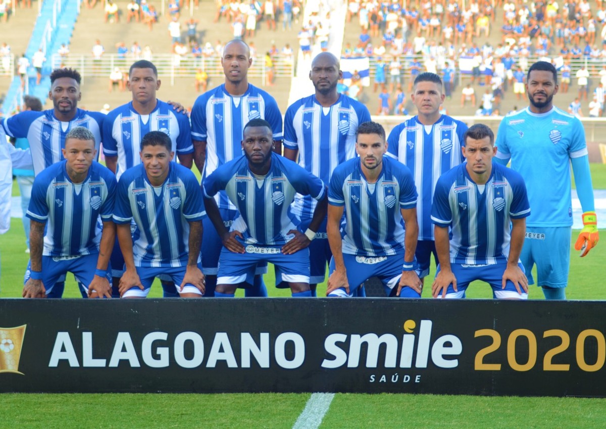 Números do CSA: dois técnicos, 23 contratados e campanha em 2020 | csa | ge